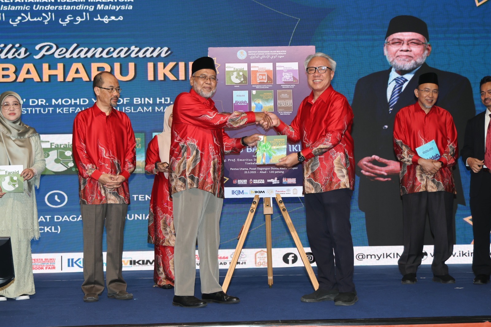 IKIM LANCAR 6 BUKU BAHARU DI PBAKL 2025 - IKIMfm